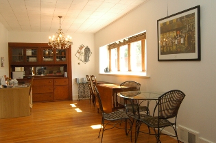 Back House 1 | Art Deco Apartments